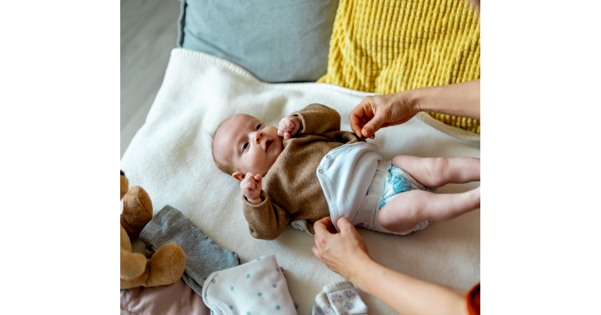 Hvordan skifter man ble på en nyfødt? | Nestlé FamilyNes